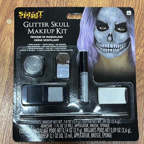 Spirit | Makeup | Brad New Spirit Glitter Skull Make Up Kit | Poshmark